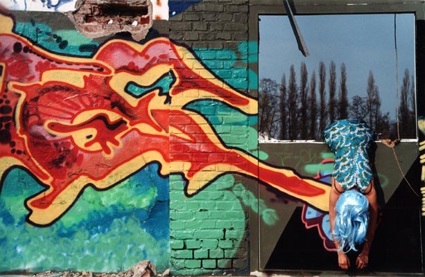 Monika Leitner - OFF THE WALL - Transforming Style: Graffiti weitergedacht